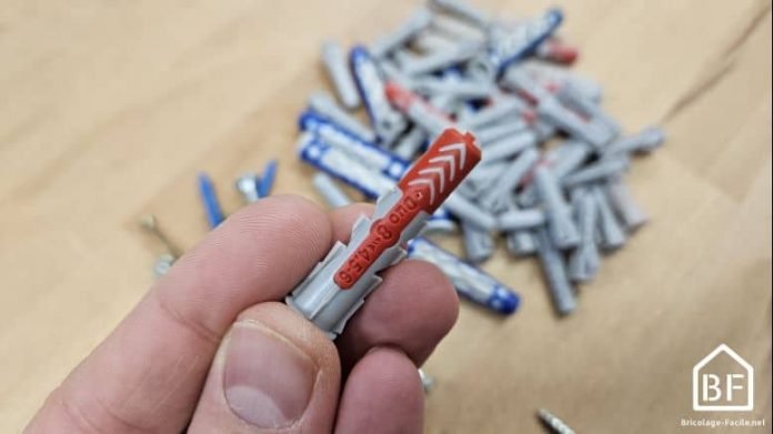 Comment choisir la bonne vis pour une cheville - Bricolage Facile