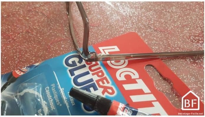 Meilleure Colle Forte : Guide complet
