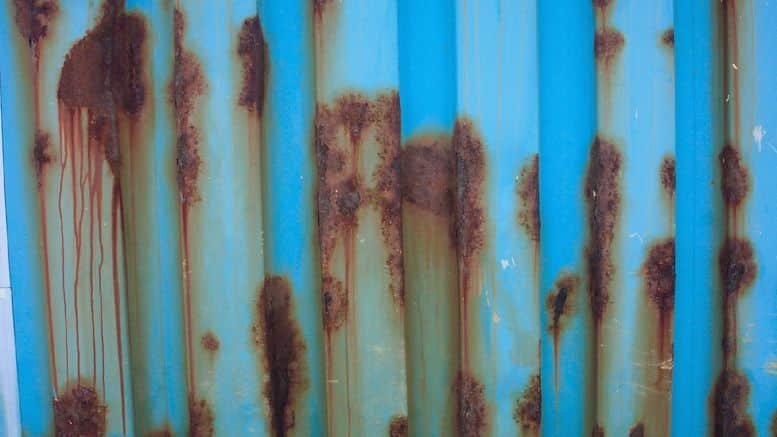 Contre la rouille qui attaque le métal : comment la stopper Bricolage ...